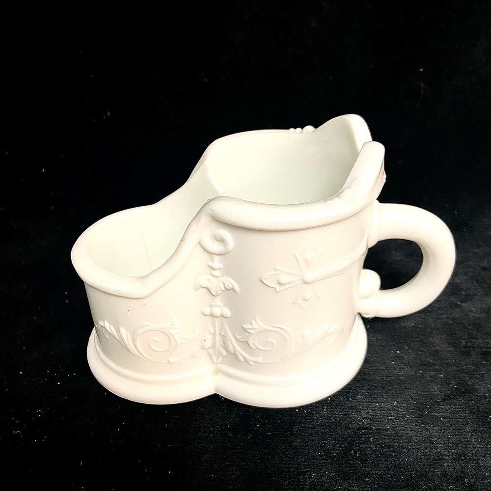 Rare Antique Shaving Scuttle - Gem